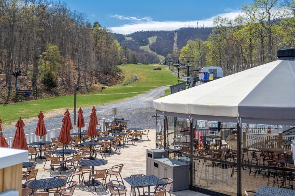 Massanutten Mountainside Villas - American Vacation Marketing