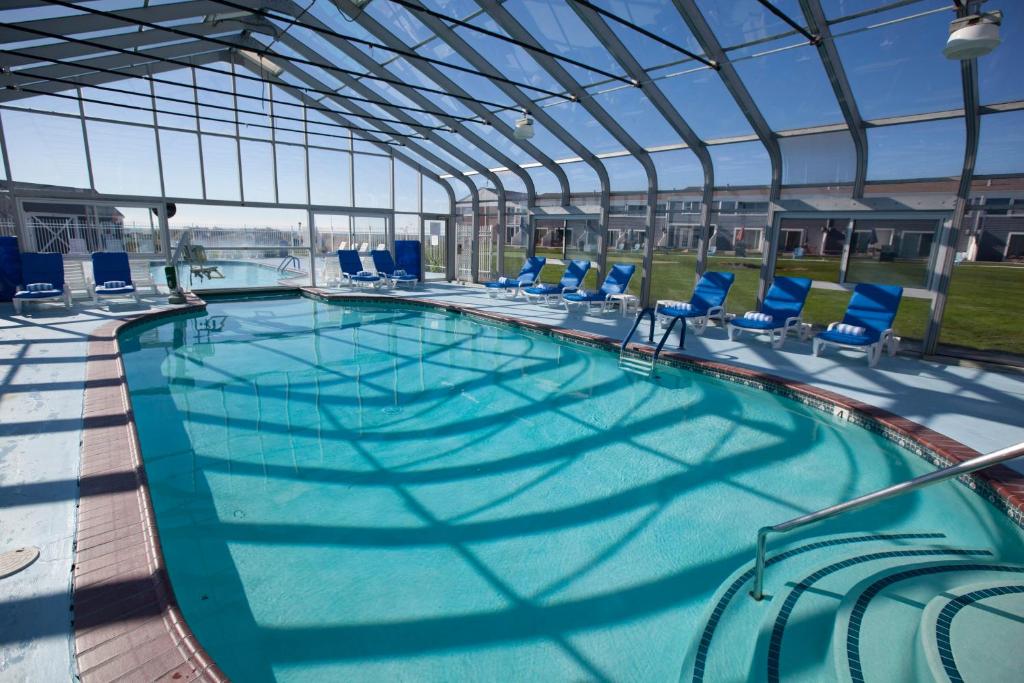 Edgewater Beach Resort - American Vacation Marketing