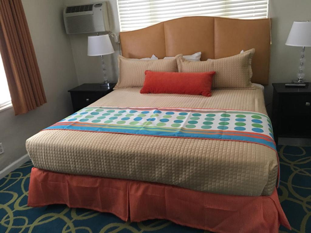Silver Seas Beach Club Resort