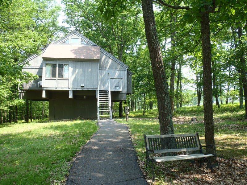Eagle Village Resort - American Vacation Marketing