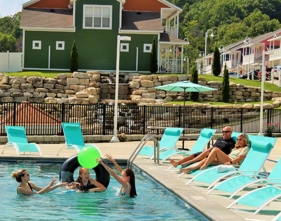 Branson's Nantucket - American Vacation Marketing