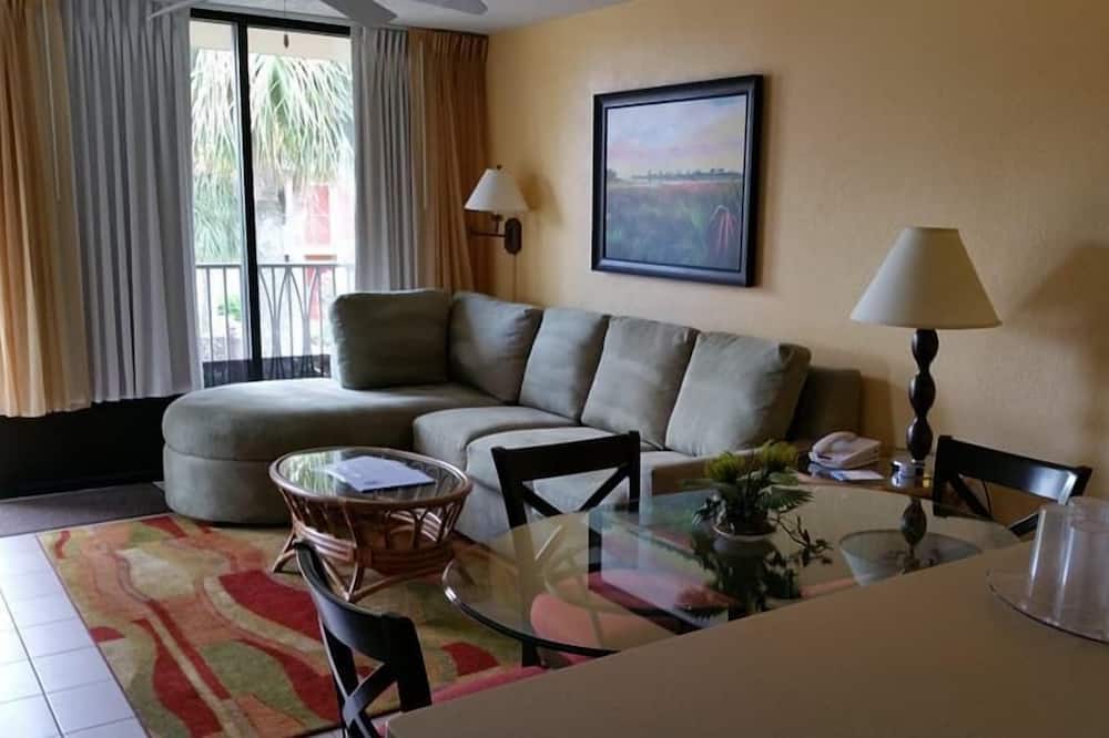 Magic Tree Resort - American Vacation Marketing